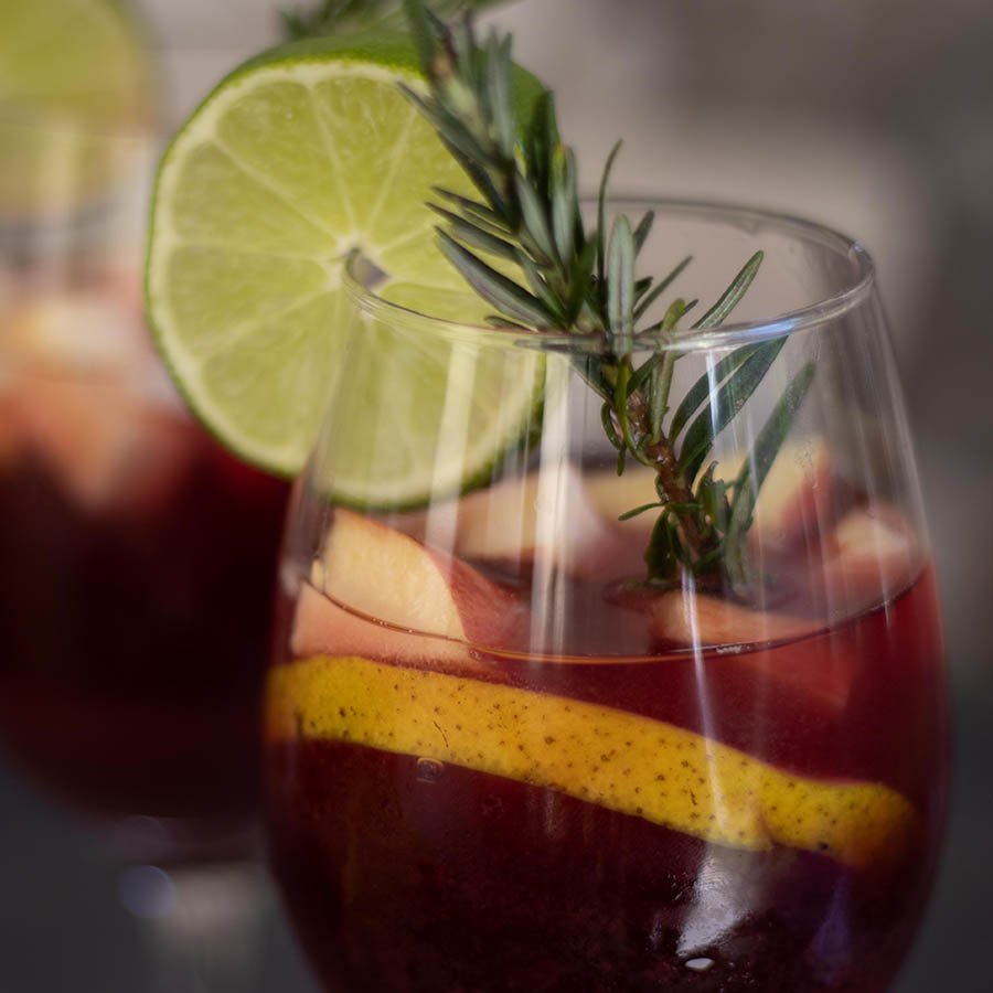 Red Sangria | qarbo sparkling water recipes – Twenty-39